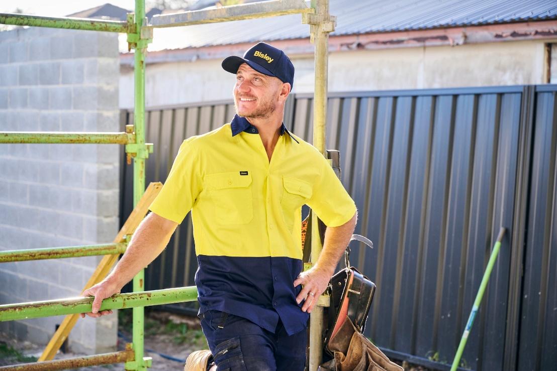 Top Workwear Essentials for Tradies and Construction Crews - Full Cart Shop